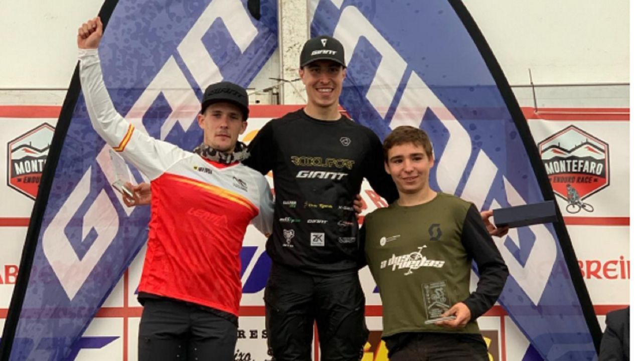 Kevin Méndez y Marco Veiga brillan en Montefaro Enduro Race de ciclismo