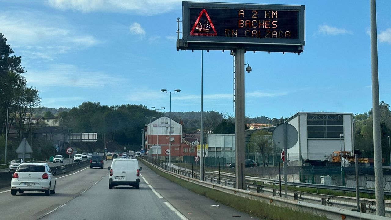 La lluvia convierte la A-55 en terreno minado