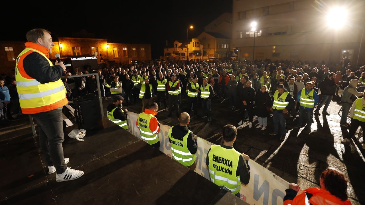 Alcoa promete 100 millones adicionales de inversión ante el comité, que se ciñe al acuerdo firmado