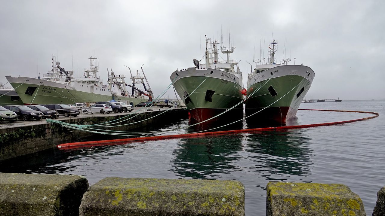 Medio millar de pesqueros españoles en empresas mixtas piden «asilo» a la UE