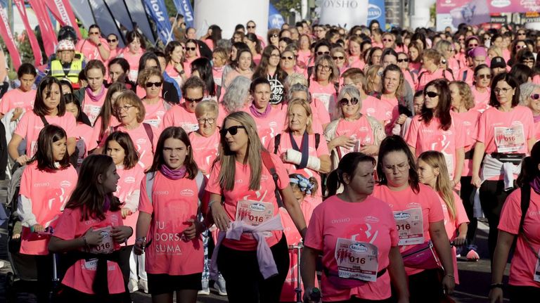 Ángela Viciosa gana la Carrera de la Mujer, que reunió a ocho mil ...