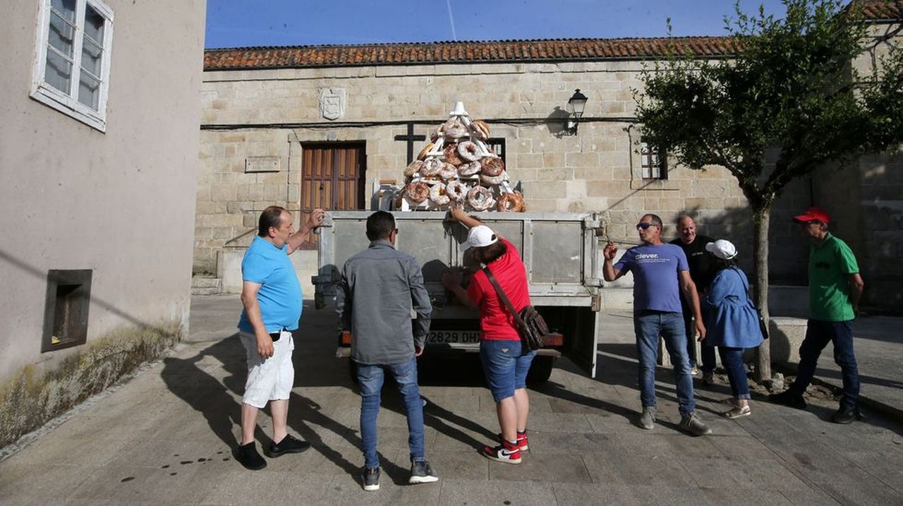 Pepe Fernández, monfortino da Coruña: «Veño por roscas do San Antonio ...
