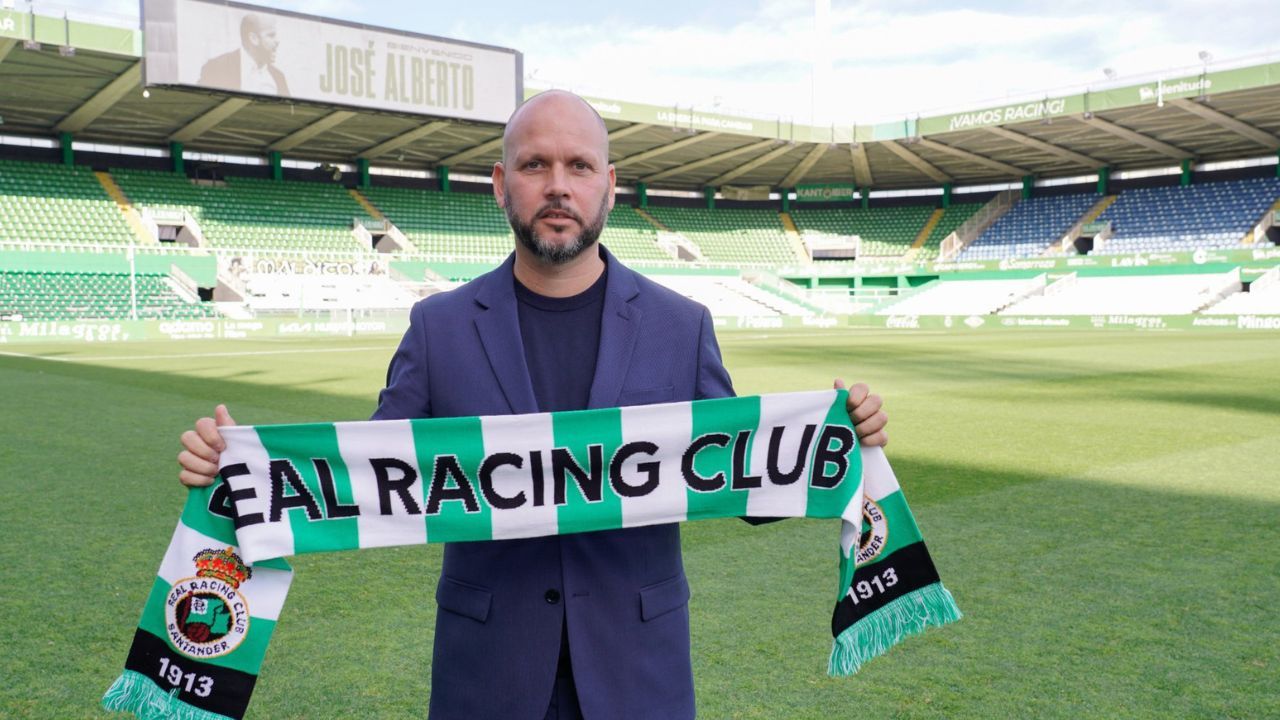 El Racing de José Alberto saca al Sporting del Playoff