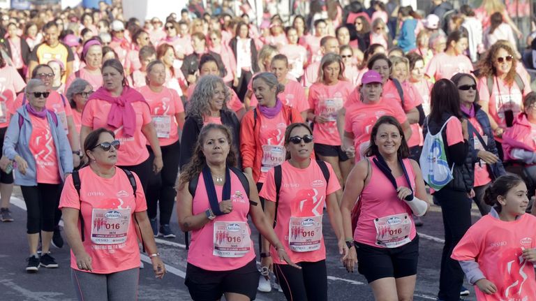 Ángela Viciosa gana la Carrera de la Mujer, que reunió a ocho mil ...