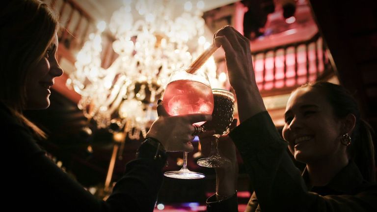 Estos son los locales de copas en Ourense según tu edad