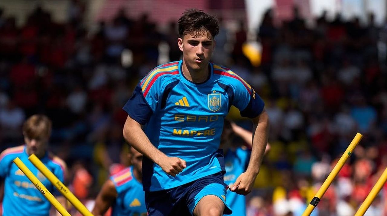 Javi Rodríguez completa su primera sesión con la selección española