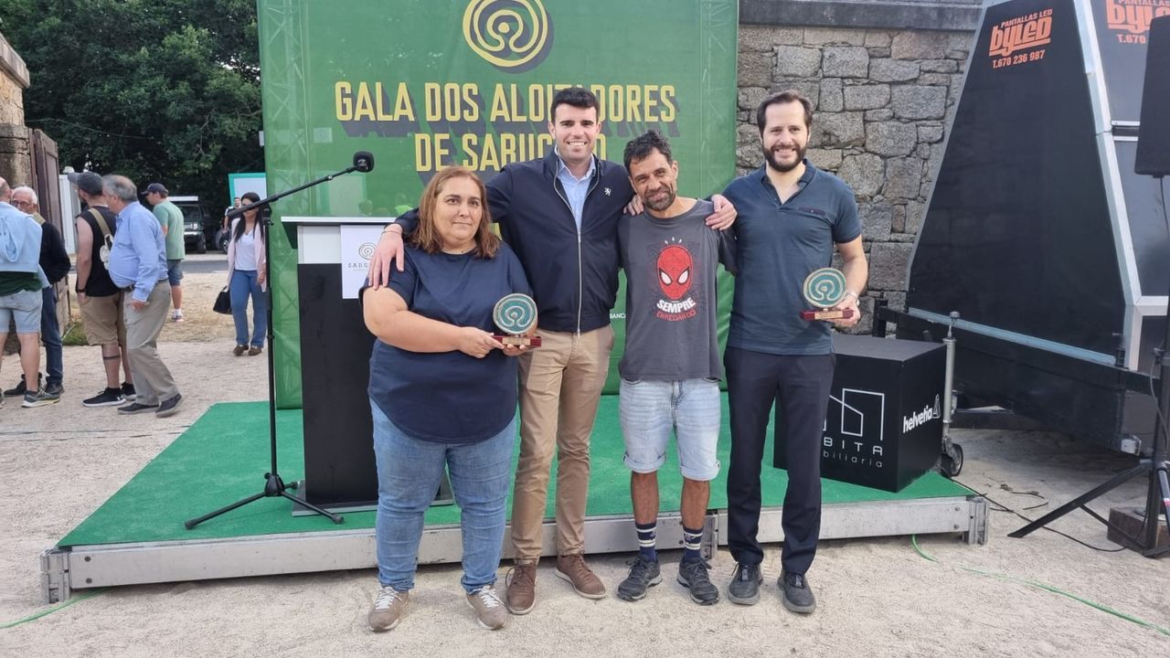 Felipe Castro y Brais Revaldería se convirtieron en Aloitadores de Honra