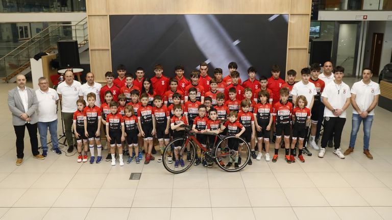 Samuel Flórez se incorpora al Padronés Cortizo y debuta en la Clásica ...