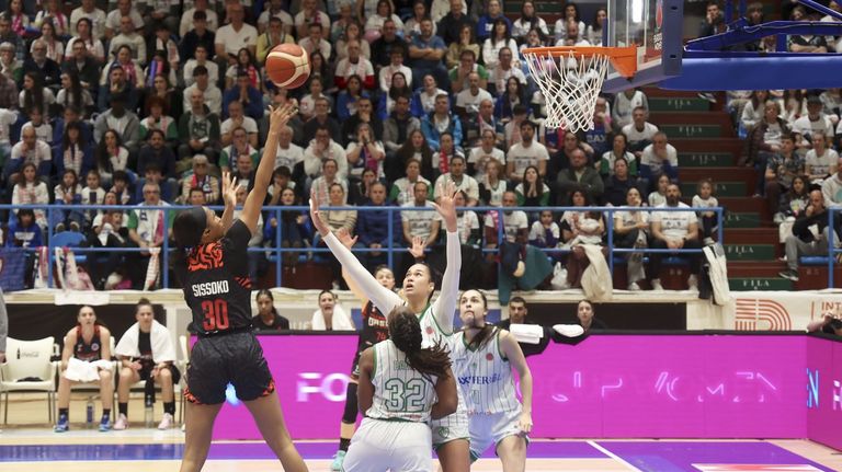 Así te contamos el Baxi-ESBVA, día histórico en Ferrol, ida de la final ...