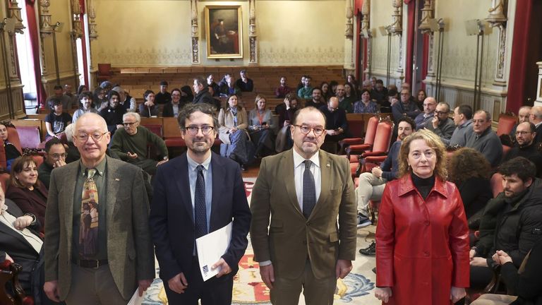 Antonio Míguez Macho: «Con 41 anos acadei o meu primeiro contrato ...