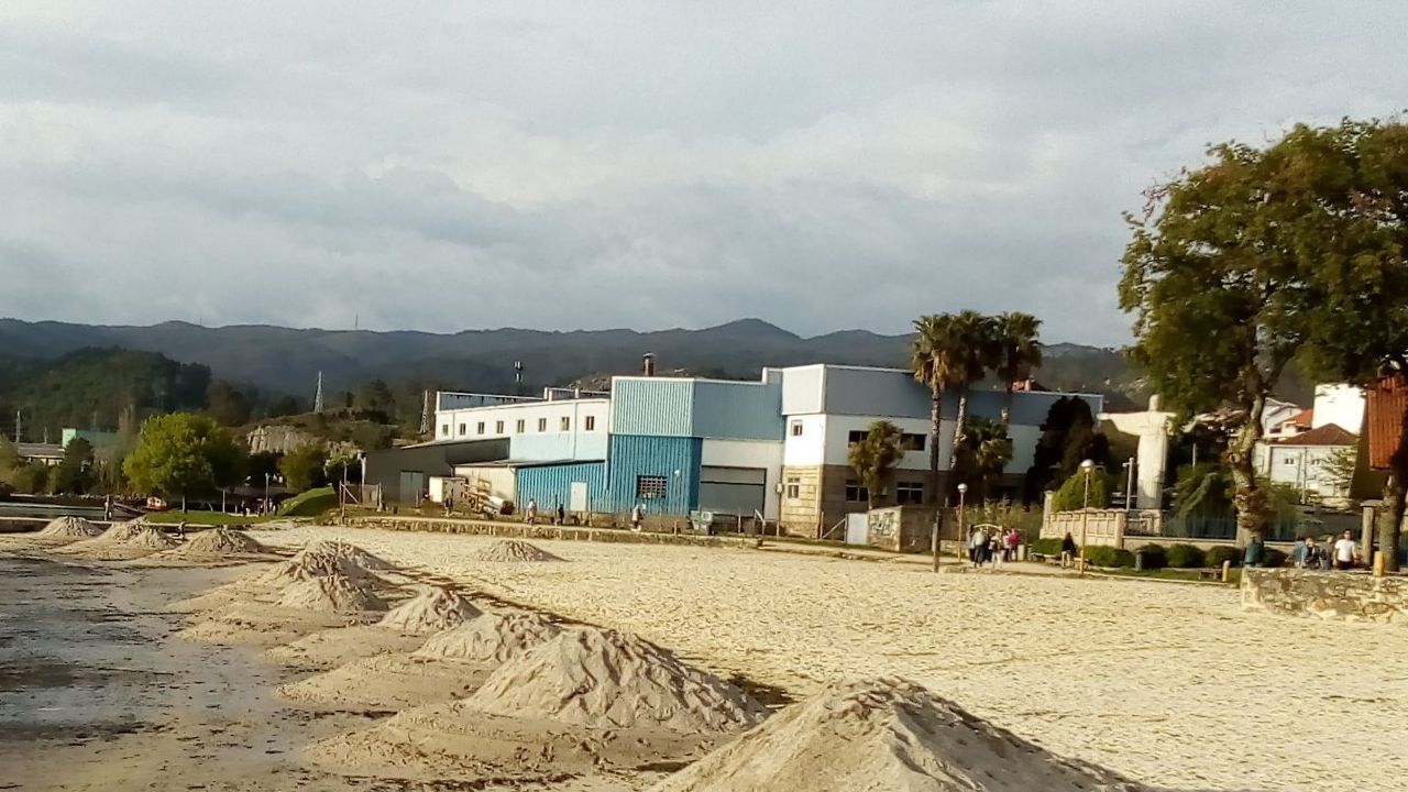 Soutomaior aprueba el plan para construir 53 viviendas en la parcela de ...