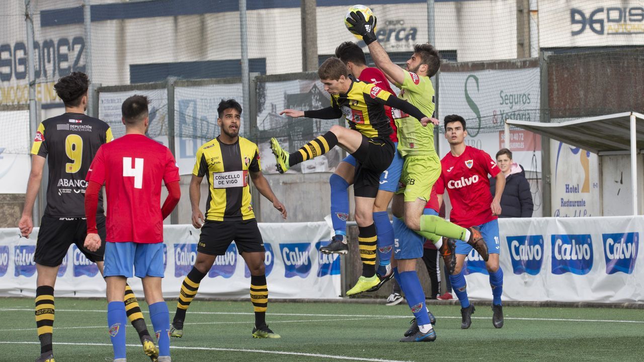 Calvo Xiria, Voleibol Dumbría y Bergan se entrenan en casa