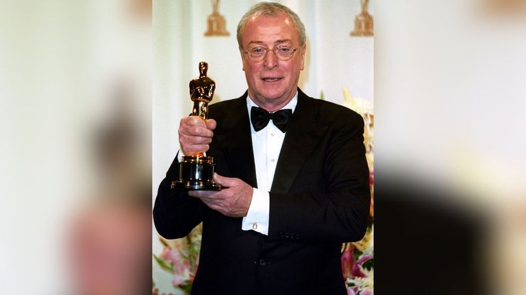 Michael Caine cumple 92 años: la mayor anécdota del actor durante una ...