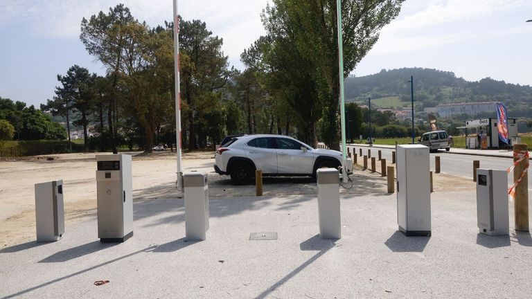 El aparcamiento del pinar de Cabanas será de pago desde este lunes