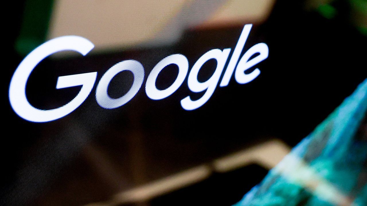 Google «ficha» al filósofo inglés Henry Shevlin para su división de ...