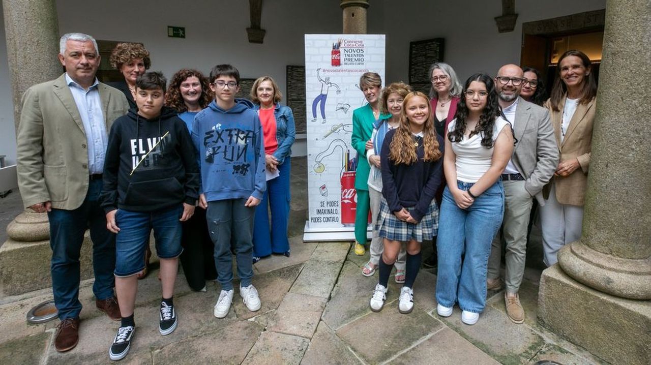 Una alumna del Manuela Rial de Cee gana el concurso literario de Coca-Cola
