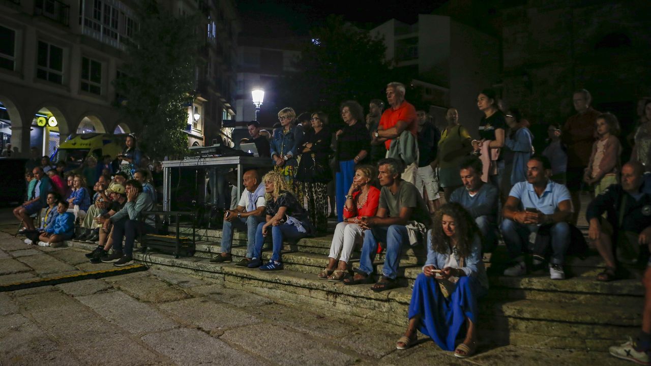 Una banda tributo a Andrés Calamaro toma el relevo en las fiestas de ...