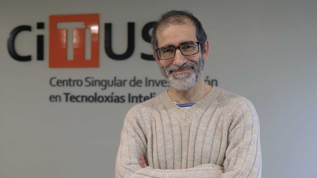 Pablo Gamallo, experto en lingüística computacional: «O que fai o ChatGPT é tragar e cuspir ...