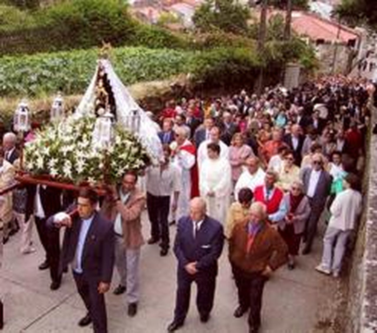 Melide recupera el aliento