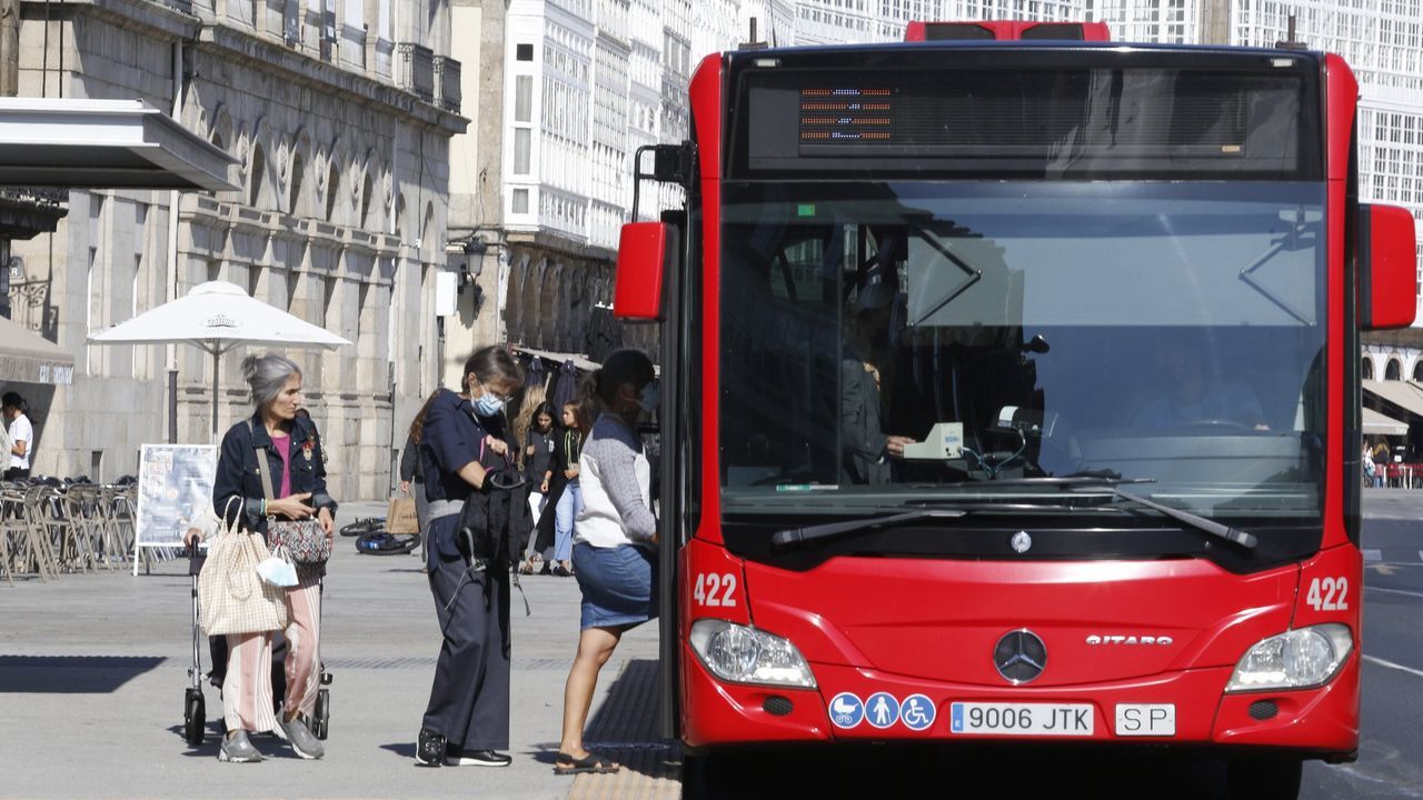 El Ayuntamiento de A Coruña licita la aplicación para pagar el autobús ...