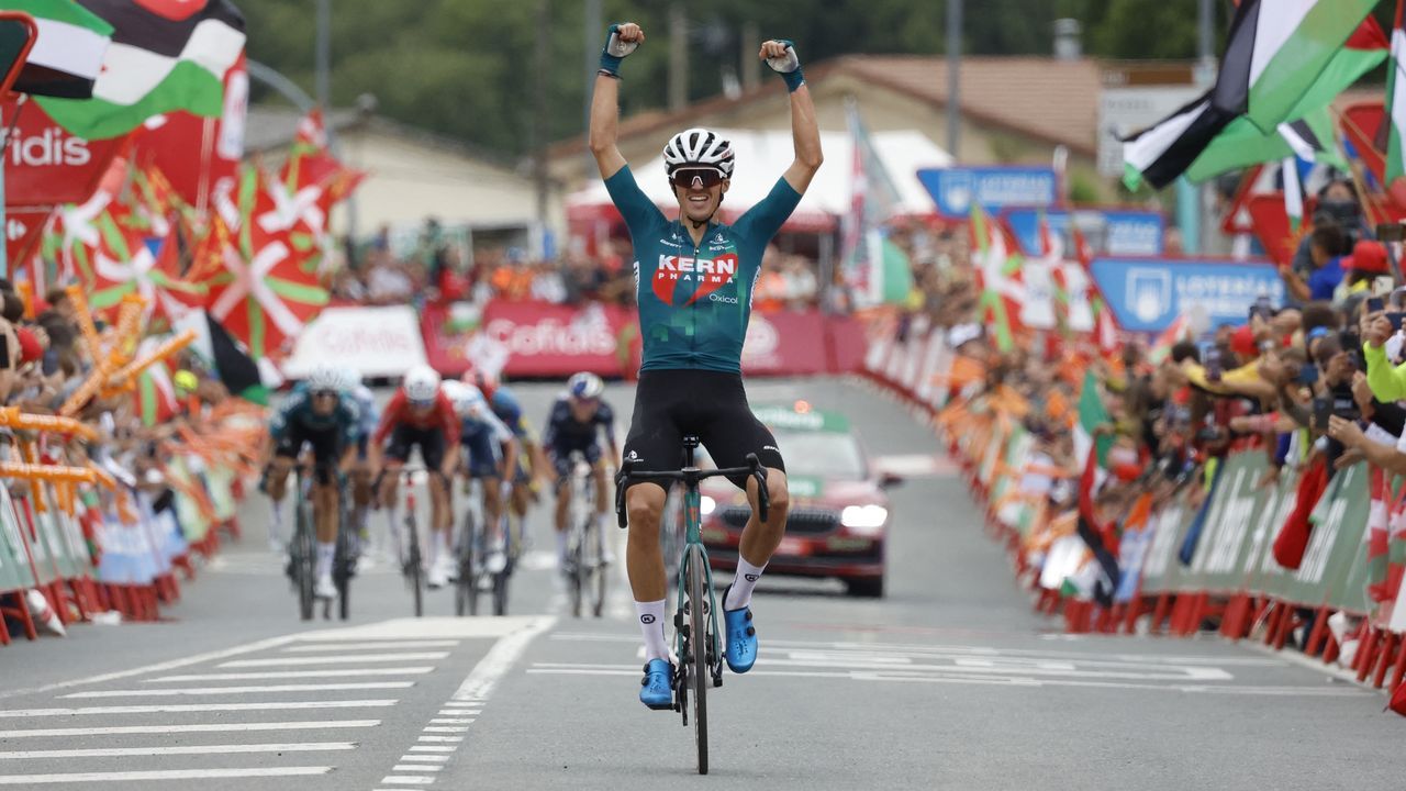 Urko Berrade prolonga el sueño del Kern Pharma en esta Vuelta