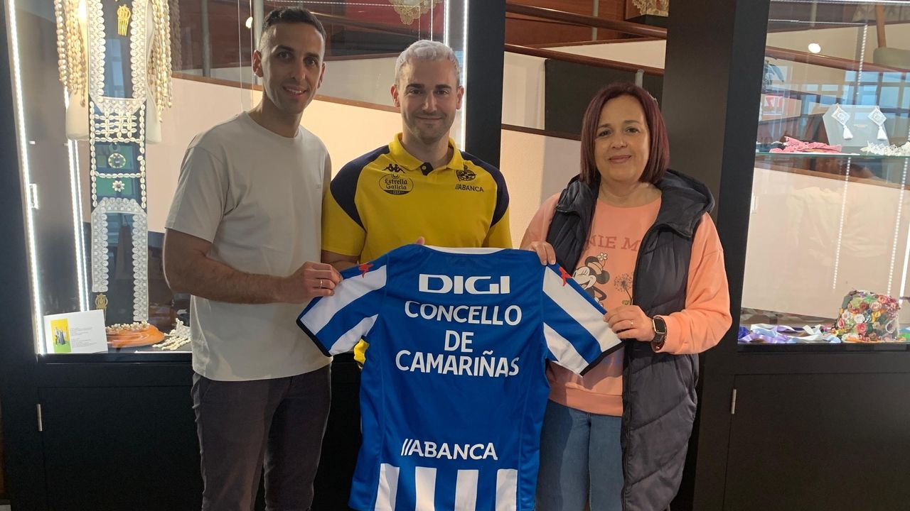 Recepción oficial al camariñán Álex Canosa