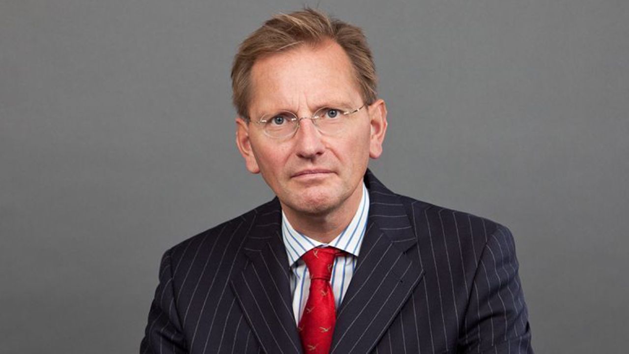 Marc van der Woude, el magistrado que desafía a la Comisión Europea