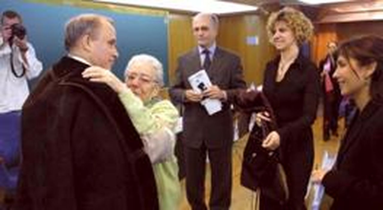 Ribadavia recuerda a Ángeles Gulín tres meses después de su muerte