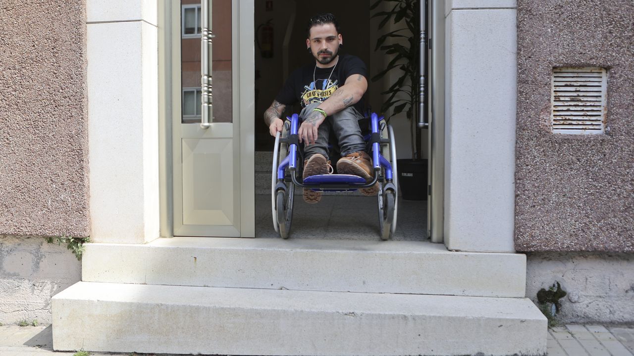 Mario Becerra, el «tiktoker» en silla de ruedas: «Estoy abrumado por el ...