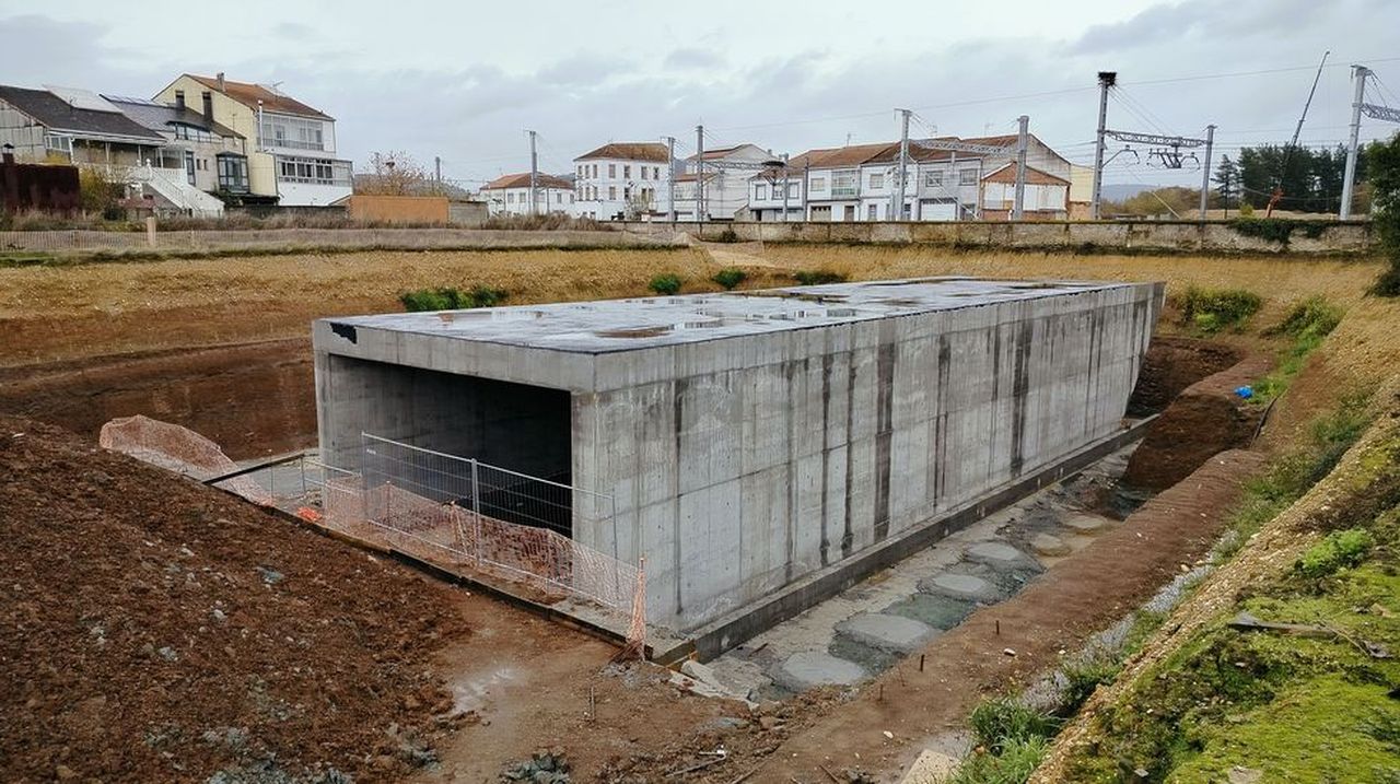 Un cajón de hormigón para reducir el tiempo de corte de la vía Monforte ...