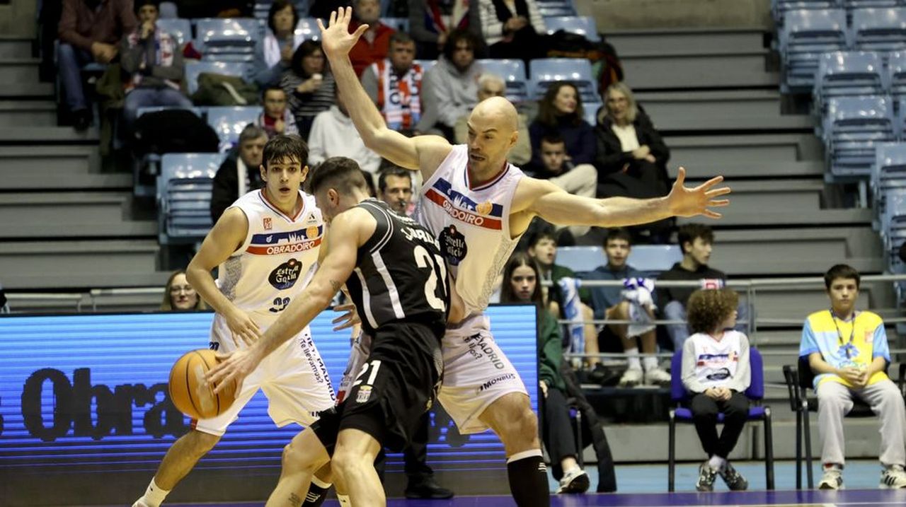Oliver Stevic, el jugador más valioso del Obradoiro en abril