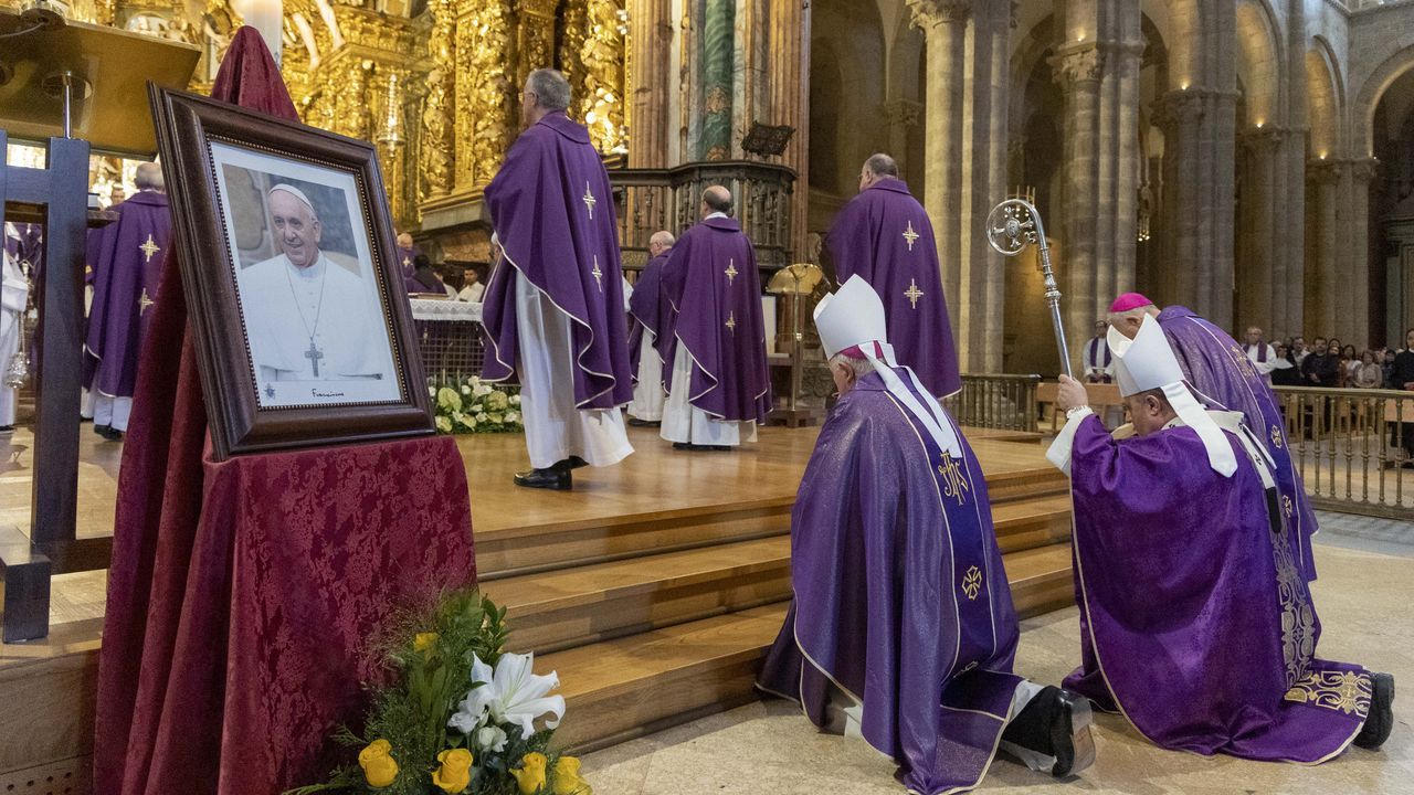 Misa funeral por el papa Francisco en la Catedral