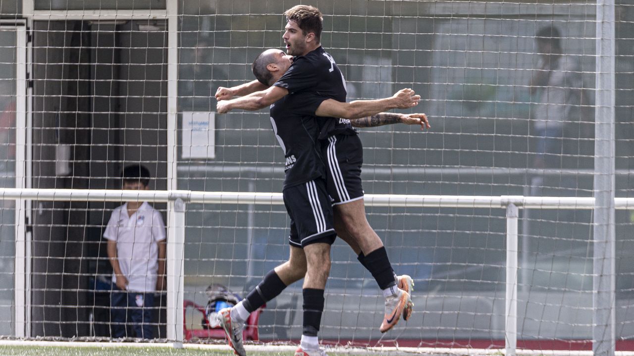 Gran paso del Dumbría hacia la final en O Pinguel (1-2)