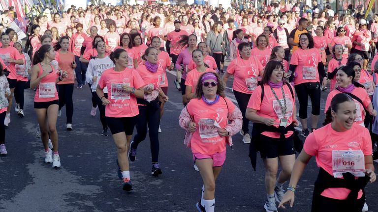 Ángela Viciosa gana la Carrera de la Mujer, que reunió a ocho mil ...