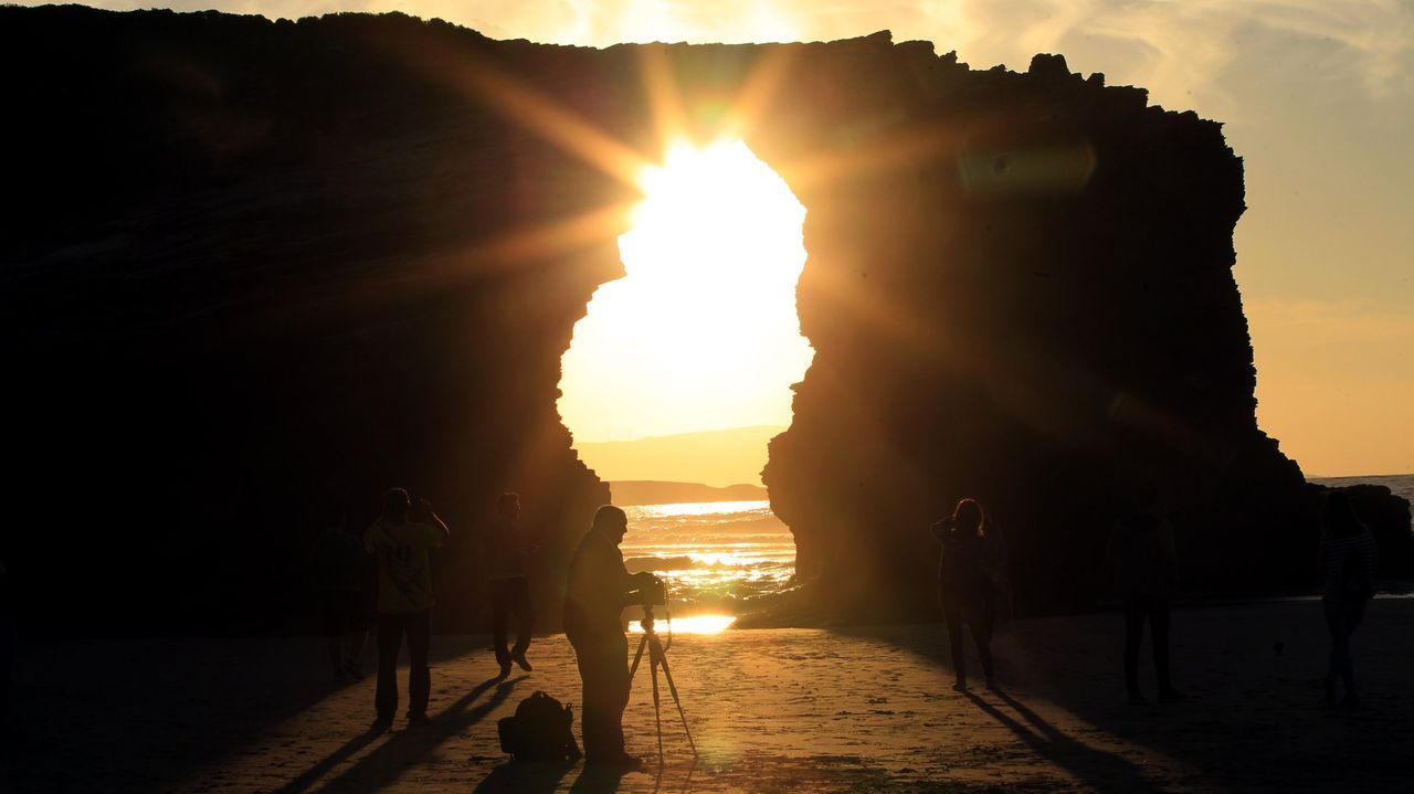 Ribadeo instalará una pantalla gigante en As Catedrais para ver el eclipse