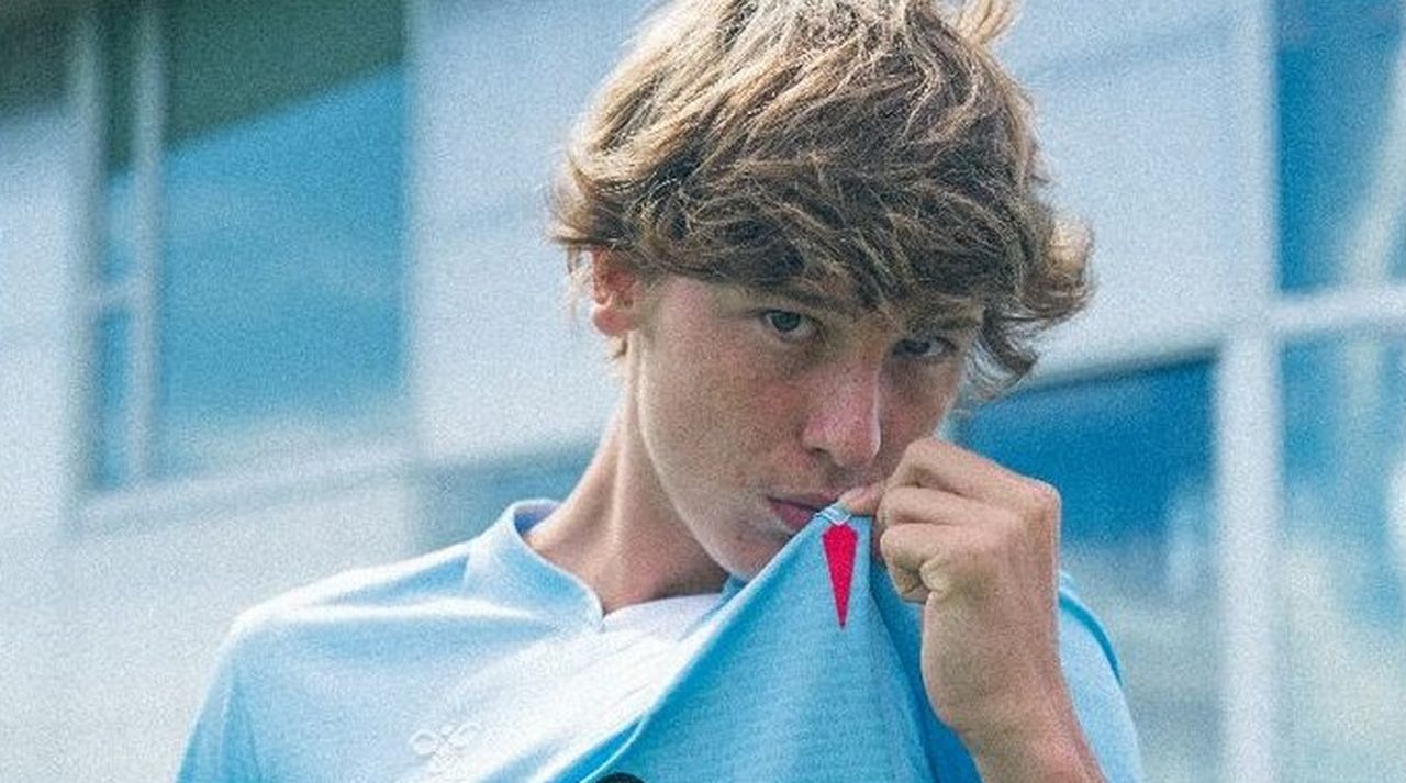 El Celta oficializa la renovación de Fer López hasta el 2028